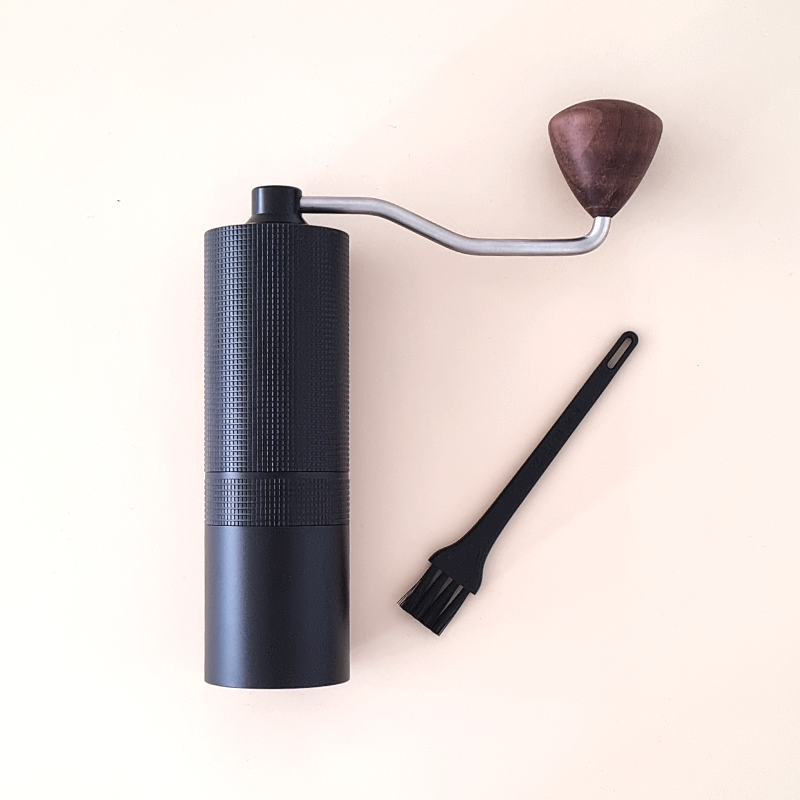 Molinillo Manual Acero Negro con Regulador – Caffesso